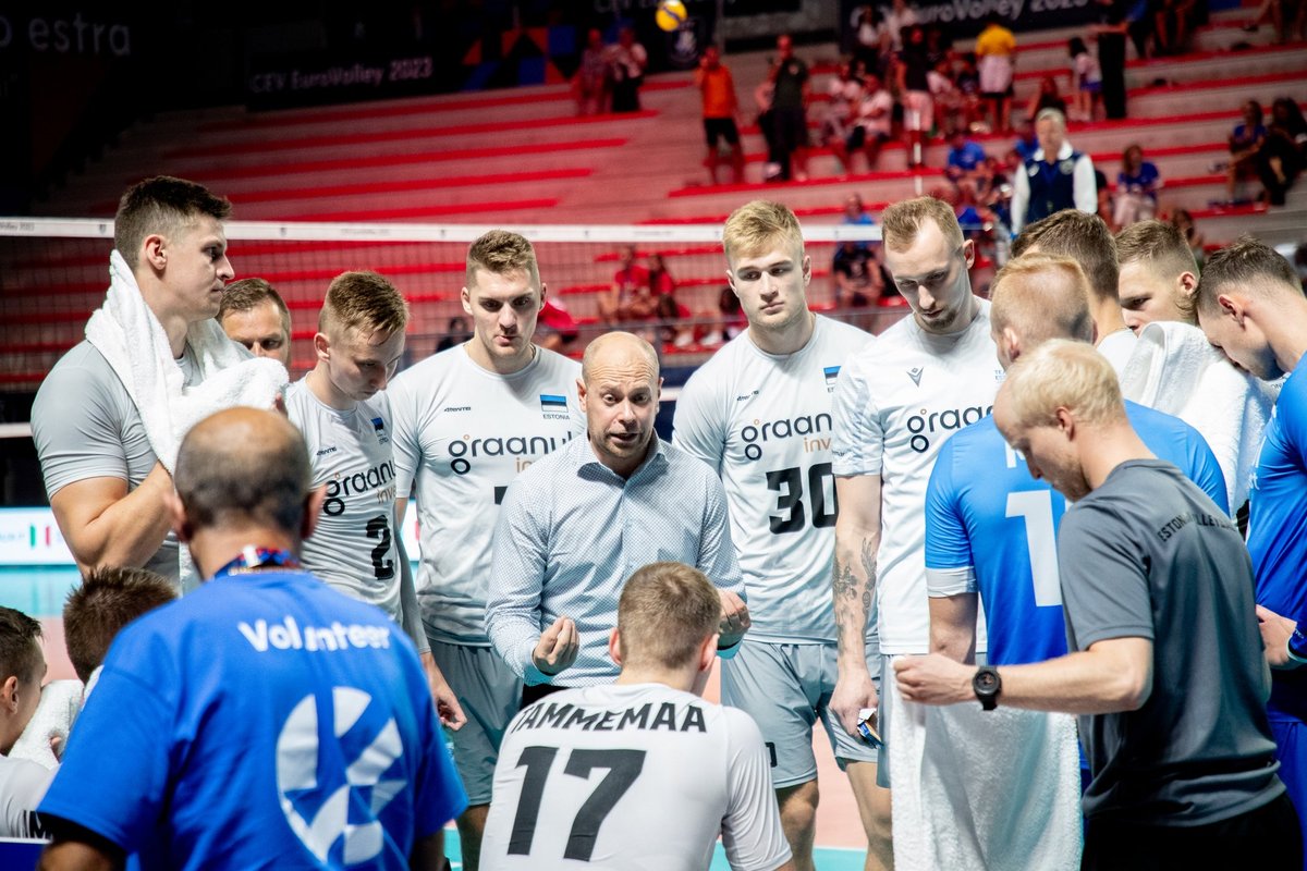 Eesti võrkpallikoondis sai Kuldliigas kindla kaotuse - Delfi Sport Eesti võrkpallikoondis sai Kuldliigas kindla kaotuse - Delfi Sport