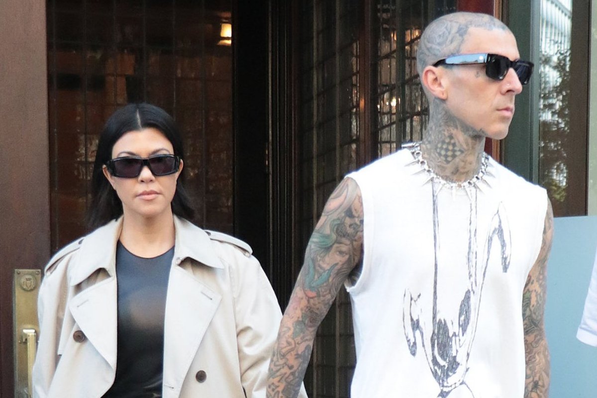 KLÕPS | Ei tunne äragi! Kourtney Kardashian lõi värske soenguga fännid ... KLÕPS | Ei tunne äragi! Kourtney Kardashian lõi värske soenguga fännid ...