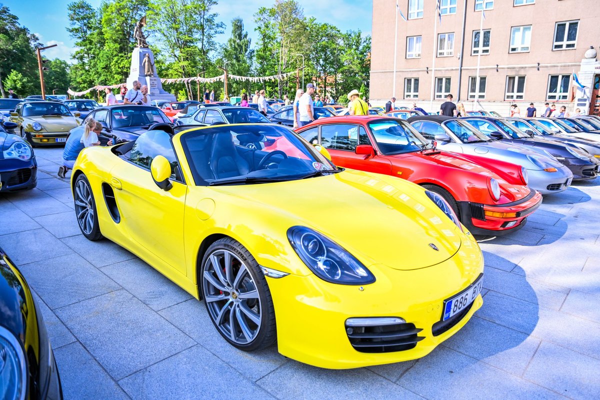 FOTOD | Vaata aga vaata! Viljandis vurasid haruldased Porsched - Maaleht FOTOD | Vaata aga vaata! Viljandis vurasid haruldased Porsched - Maaleht